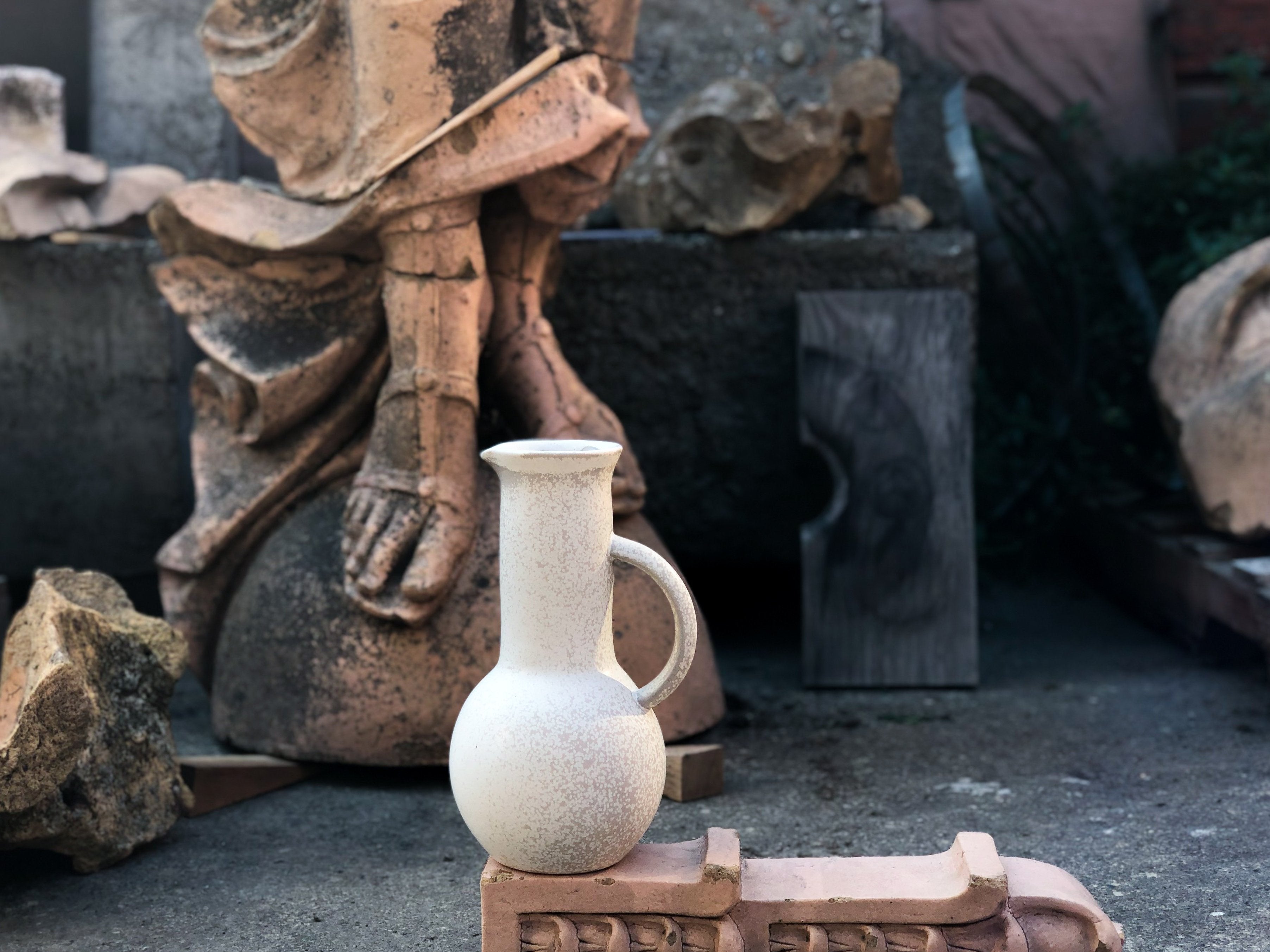 Moon Pitcher – Luvhaus